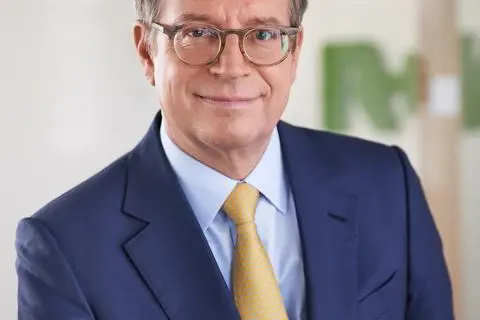 R+V-Chef Norbert Rollinger: Altersvorsorge nicht den Aktienmärkten ...