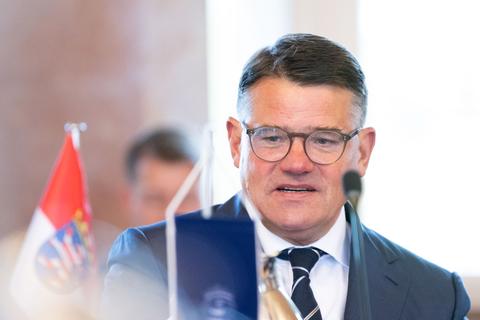 Rhein sieht Rentenvorschläge als gute Grundlage für Zukunft