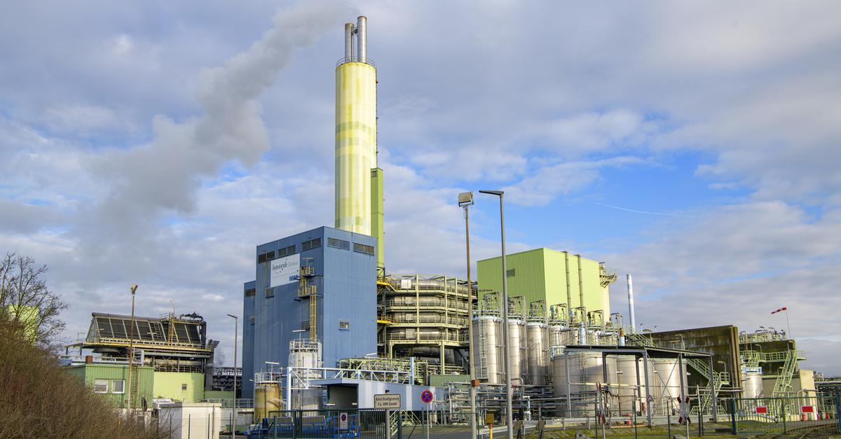 Biebesheim: HIM erklärt, wie es zur Verpuffung und Großeinsatz kam