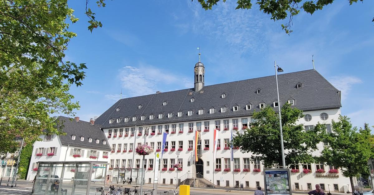Gestalter und Verwalter im Rathaus der Opelstadt