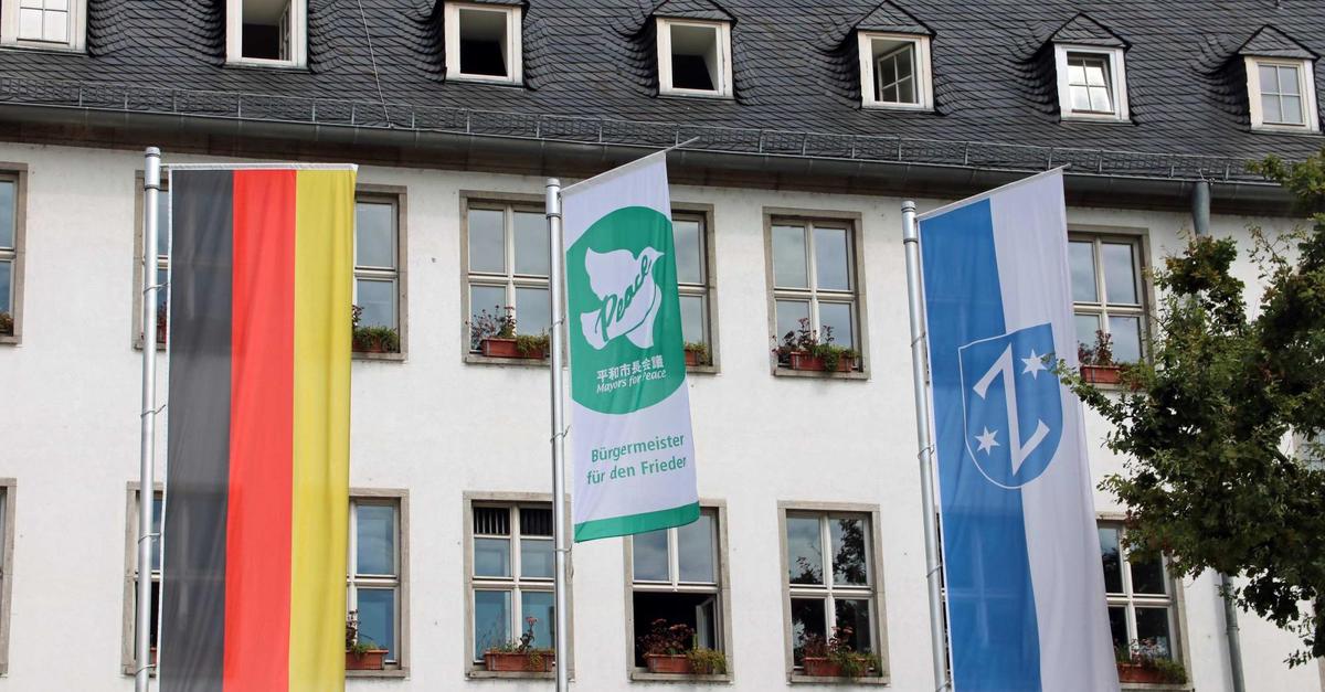 Stadt Rüsselsheim setzt ein Zeichen für den Frieden