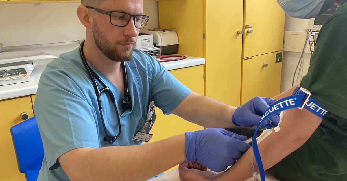 Angehende Ärzte lernen am GPR-Klinikum ihren Beruf