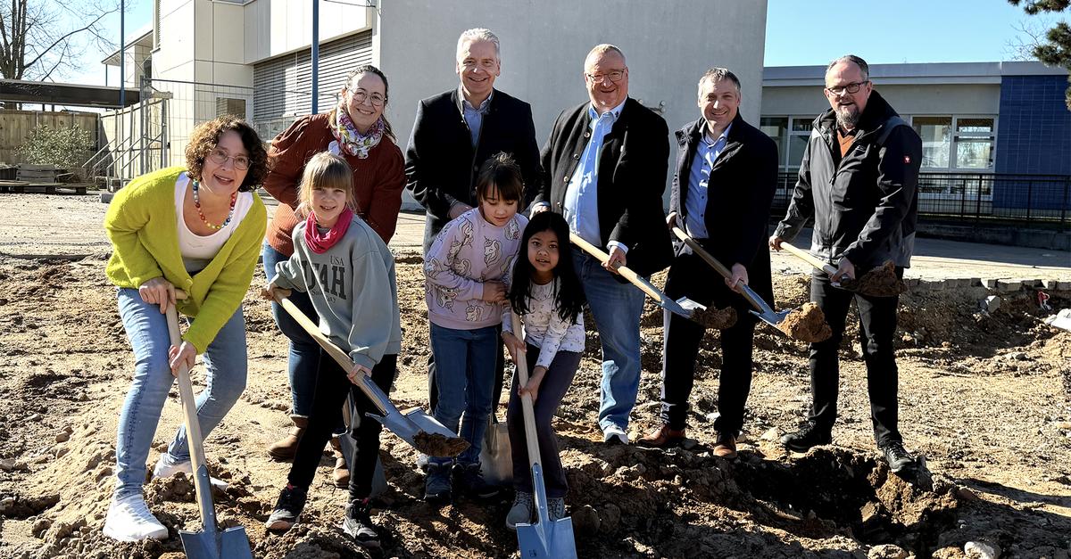 Spatenstich für Neubau an der Albert-Schweitzer-Schule in Hattersheim ...