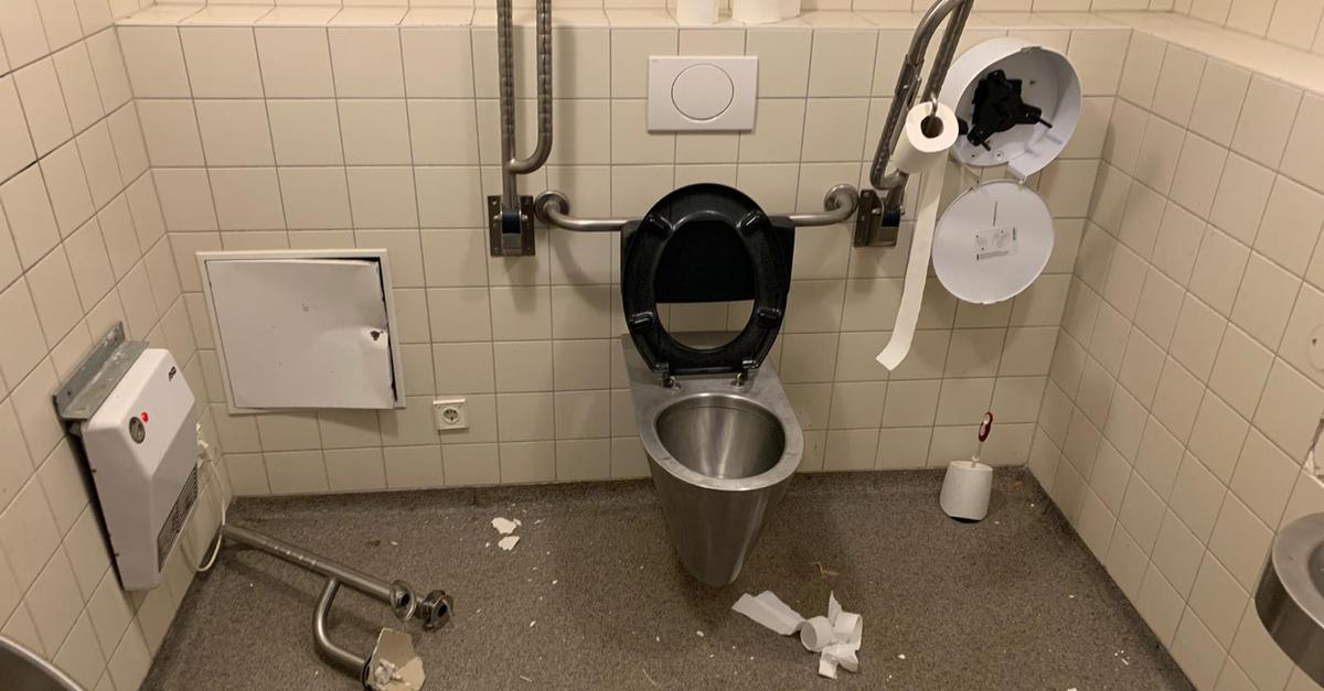 Bahnhofs-WC Eppstein: Immer wieder Dreck, Schäden und hohe Kosten