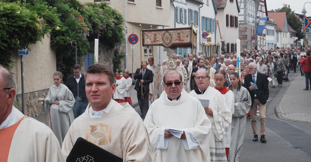 Flörsheimer Verlobter Tag: Tradition seit 1666