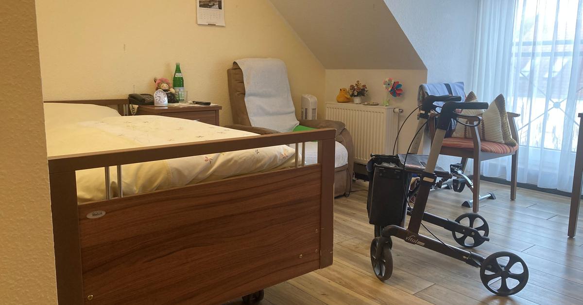 Schwul, lesbisch und trans im Altenheim