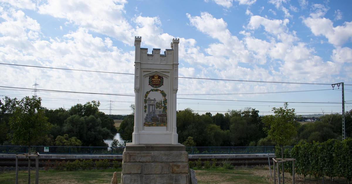 Denkmal in Hochheim erinnert an königlichen Besuch