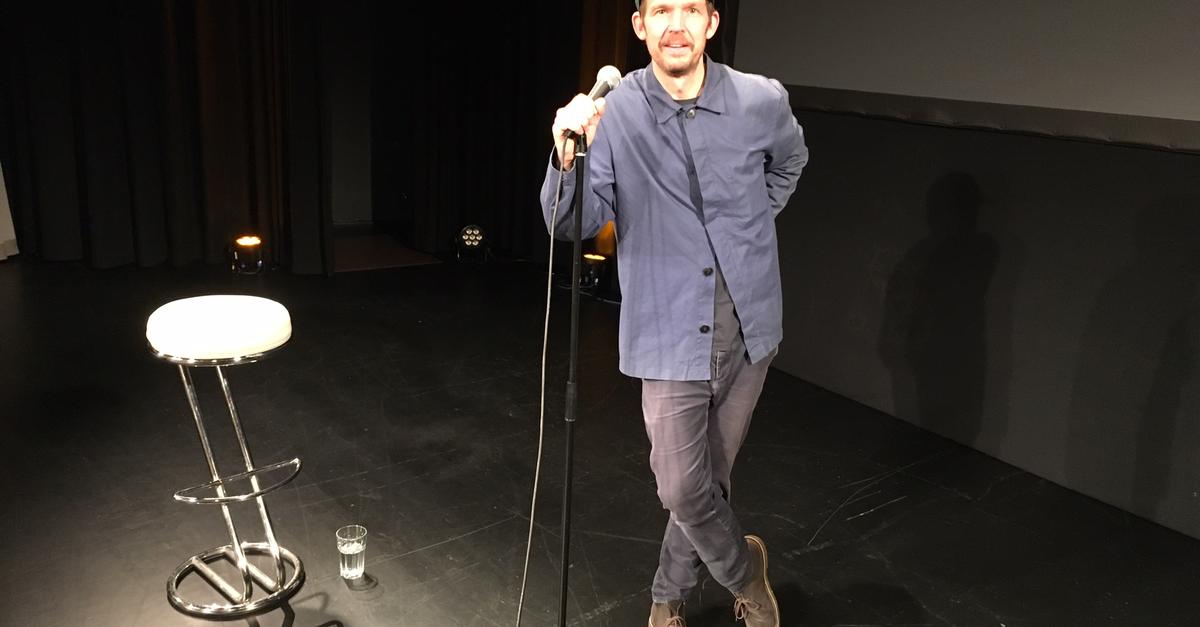 Kabarettist Timo Wopp stoppt mit neuem Set in Hofheim