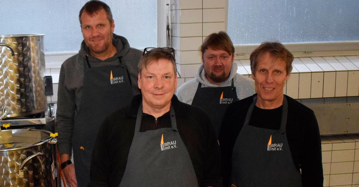 Premierenbier aus der kleinen Brauerei in Schotten