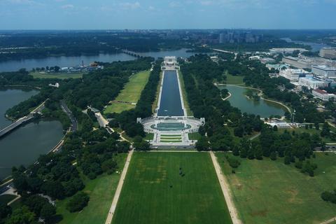 Polizei in Washington untersucht „86 47“-Zeichen im Rasen