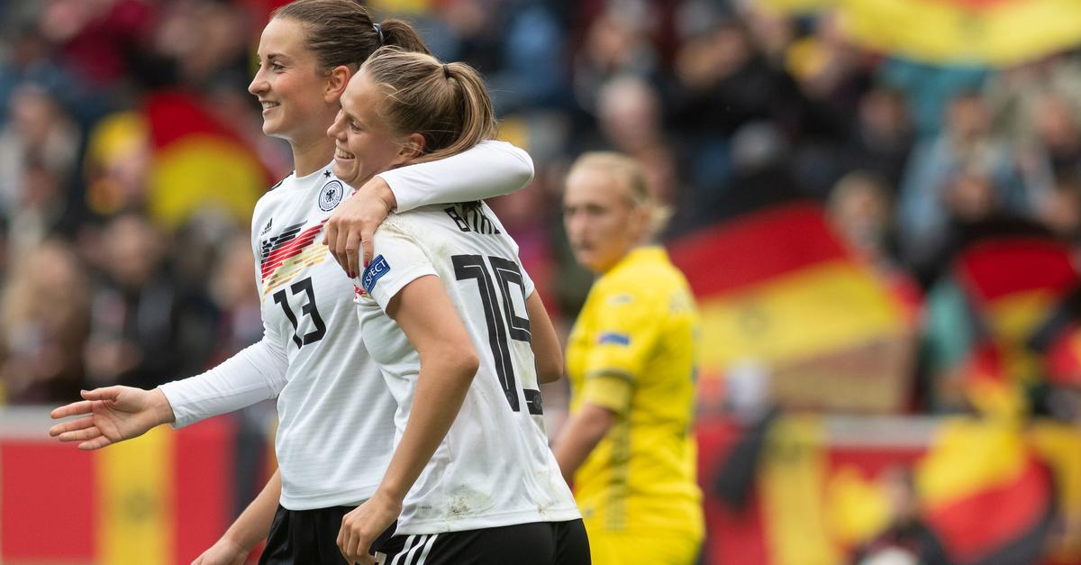 Frauenfußball-Boom? „Früher waren wir abseits vom Schuss”
